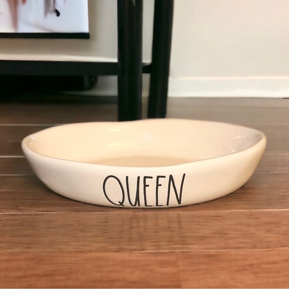 Rae Dunn | Cat | Rae Dunn Queen Cat Food Dish | Poshmark